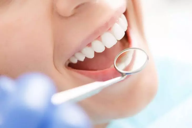 7 Petua untuk Kebersihan Mulut dan Senyuman Sihat - Panduan 2022 10812_1