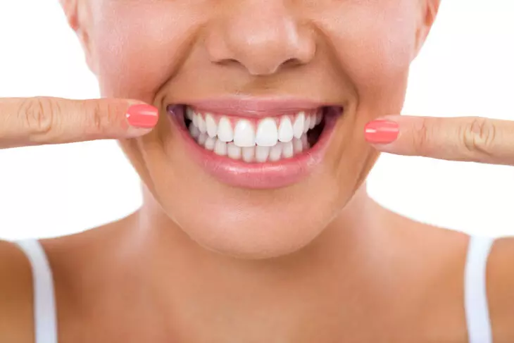 良好口腔衛生和健康微笑的 7 條提示 - 2022 年指南 10812_2