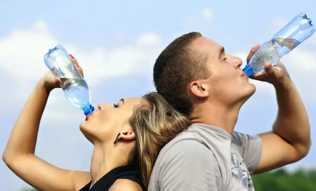Kuinka pysyä nesteytettynä: millä on merkitystä päivittäisessä nesteensaannissasi? 10825_3