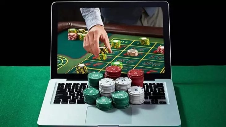 Online gambling historie 11529_2