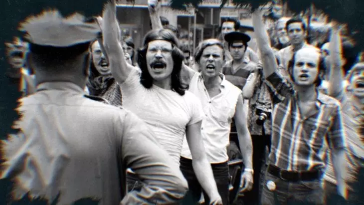 Le Soapbox: I luga o le Stonewall Rebellion's Trans History 11541_1