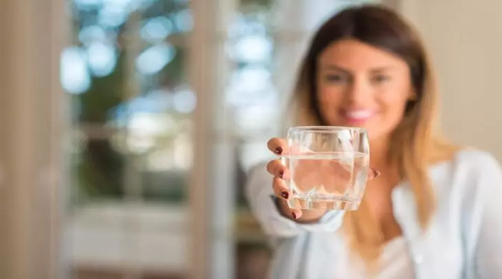 21 pametan način da pijete više vode svaki dan - Vodič za 2022 11841_5