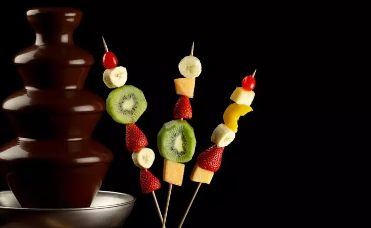 Awọn ọna 9 O le Fun Chocolate Bi Ẹbun 11897_3