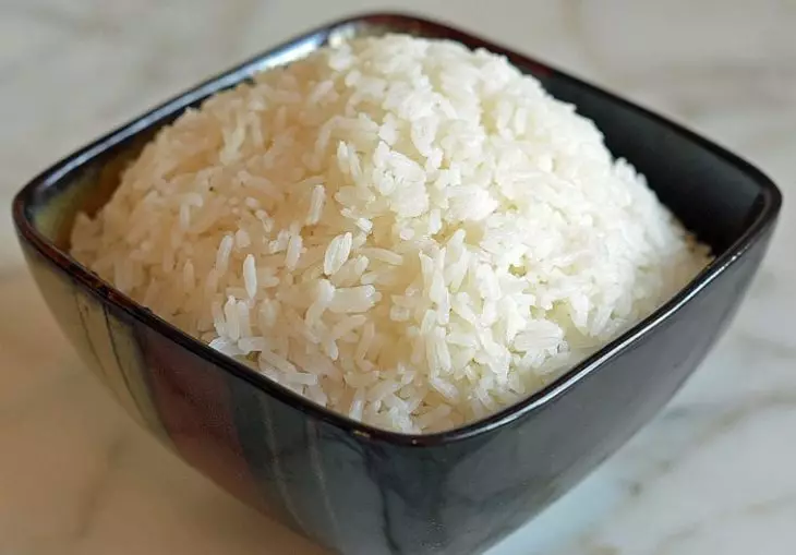 Kako narediti kašasti riž koristen? 11912_4