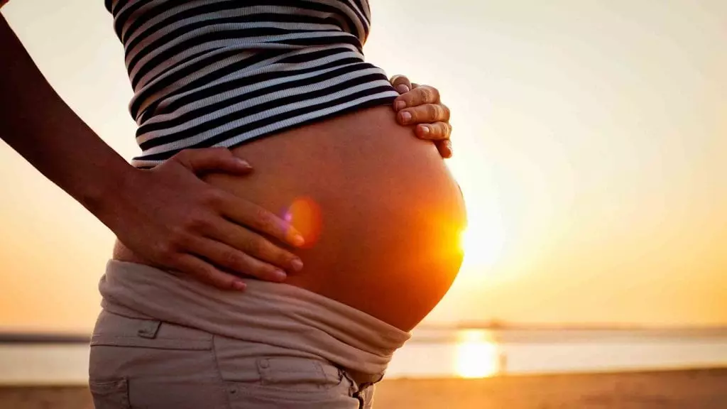 En matguide för gravida kvinnor: vad och hur mycket man ska äta 11987_1