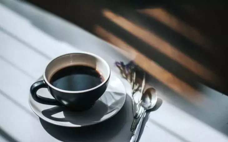 قەھۋە بىلەن Espresso نىڭ قانداق پەرقى بار: ئوقۇپ بېقىڭ 11994_5