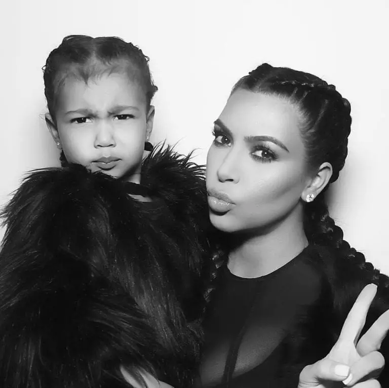 Khloe Kardashian zeigte Kim an ihrem Geburtstag durch Instagram-Schnappschüsse, wie sehr sie sie schätzt 12238_3