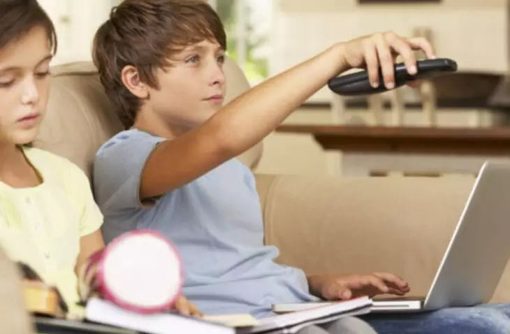 5 veidi, kā palīdzēt savam bērnam gūt panākumus mācībās 12276_4