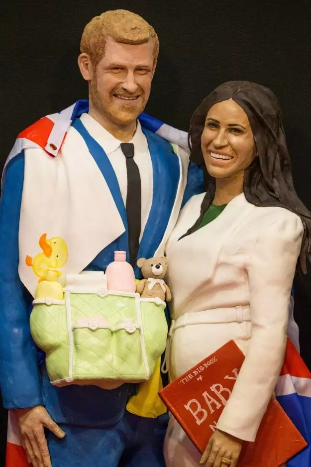 Princi Harry dhe Meghan Markle fituan një tortë në madhësi 12501_1
