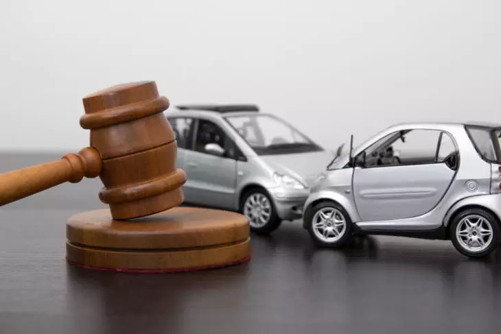 คุณต้องการทนายความหลังอุบัติเหตุทางรถยนต์หรือไม่ 12882_2