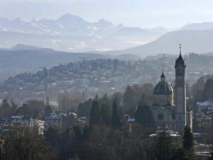 Matlotlo a Patiloeng a Zurich ao Bahahlauli ba bangata ba sa Boneng 12913_6