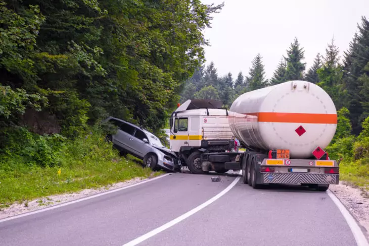 Was sind einige der häufigsten Ursachen für Lkw-Unfälle? 12955_1