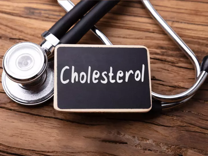 Mazungumzo ya Msichana: Siri Yangu ya Kupunguza Uzito? Cholesterol ya Juu! 13221_1