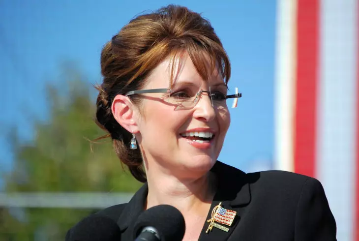 Sarah Palin's rechtszaal-tv-show gaat door, verder bewijs dat Amerika gedoemd is 13471_1