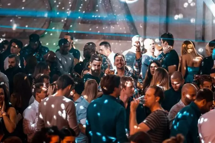 Għajnuniet biex Tagħżel id-Data Perfetta għal Night Out 13979_3