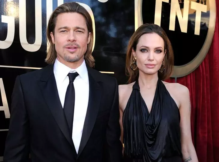 Jolie နဲ့ Brad Pitt နဲ့ မတွဲခင်မှာ Jennifer Aniston က Angelina Jolie ကို ဘာပြောခဲ့လဲ။ 14112_2