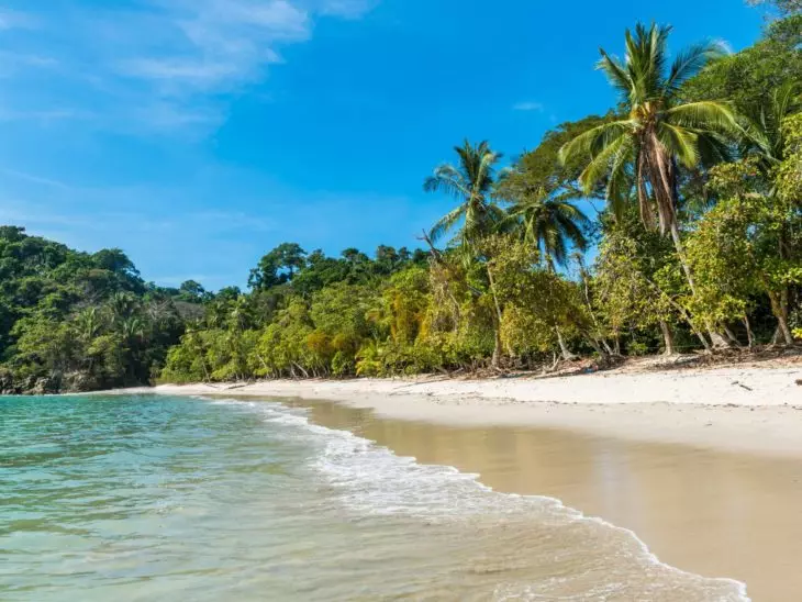 8 Rotschléi fir eng perfekt Plage Vakanz 15204_1