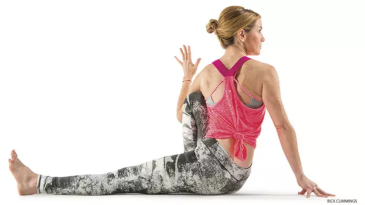 6 Pose Yoga untuk Meningkatkan Kelenturan Badan Anda 15216_5
