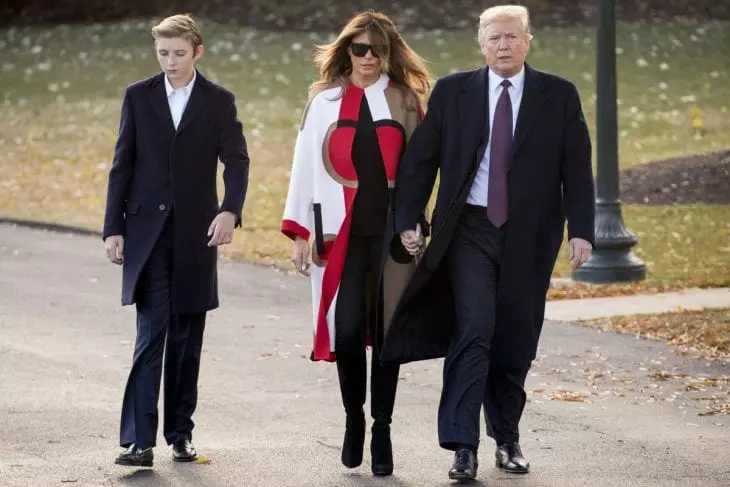 Ubale Pakati pa Melania Trump ndi Barron Trump 15377_2