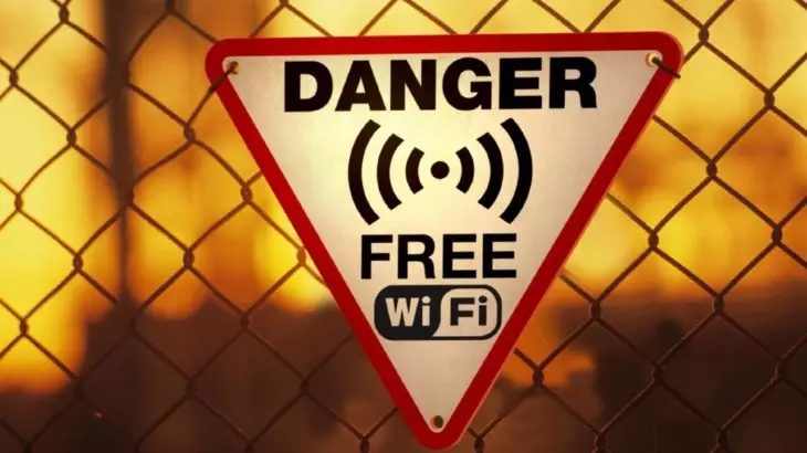 အများသူငှာ Wi-Fi လုံခြုံရေးစည်းမျဉ်းများ 1544_1