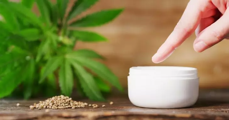 Awọn anfani ilera 6 ti Awọn ododo Hemp CBD 15858_6