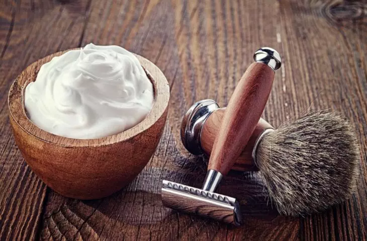 Guía masculina para afeitar a pel sensible 1585_3