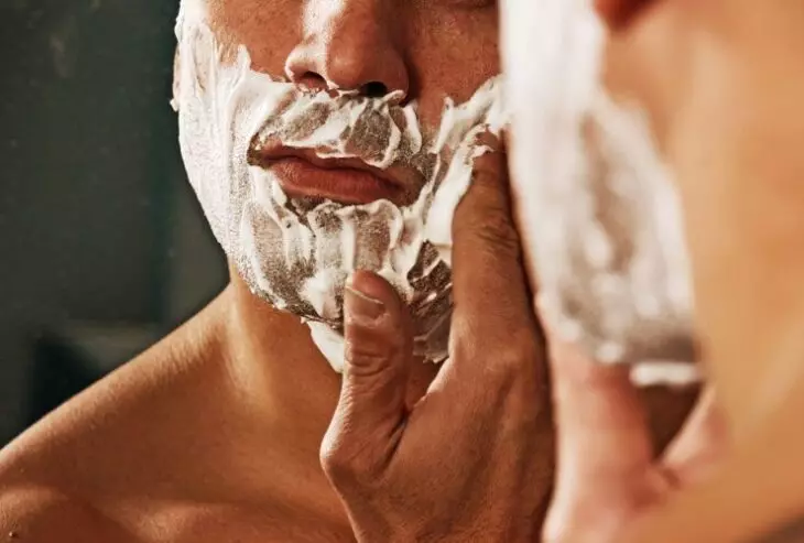Guide des hommes pour le rasage des peaux sensibles 1585_5