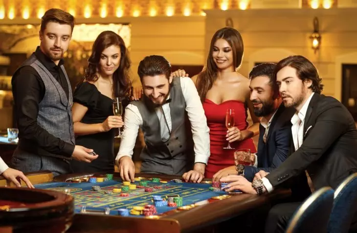 5 raisons pour lesquelles les casinos en ligne sont si amusants à jouer - Guide 2022 15914_2
