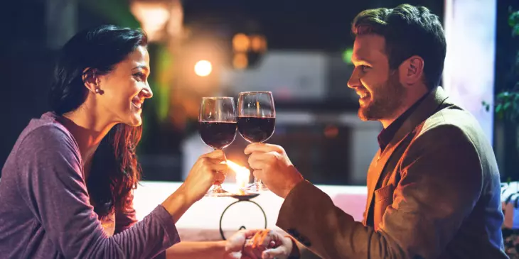 Ez a tanulmány megállapította, hogy a házas emberek kisebb valószínűséggel lesznek alkoholisták 16423_4