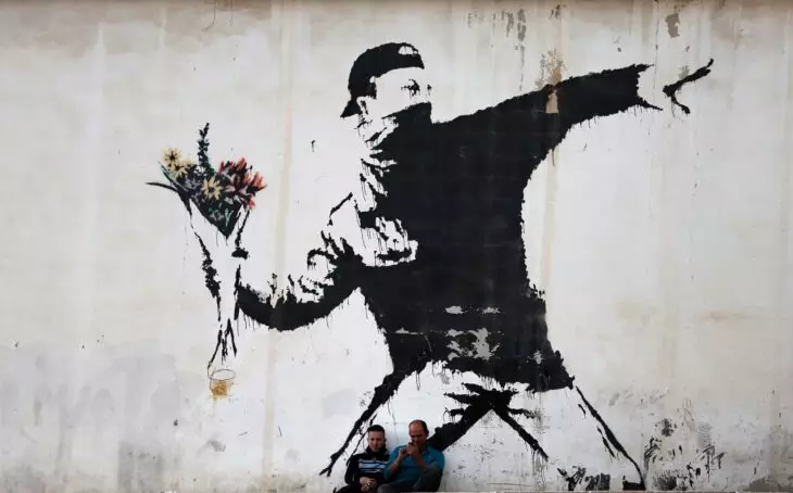 Banksy ၏တည်မြဲသောအမွေအနှစ်- Street Art ၏ယုံကြည်စိတ်ချရမှုအပေါ်သူ၏သက်ရောက်မှု 1722_2