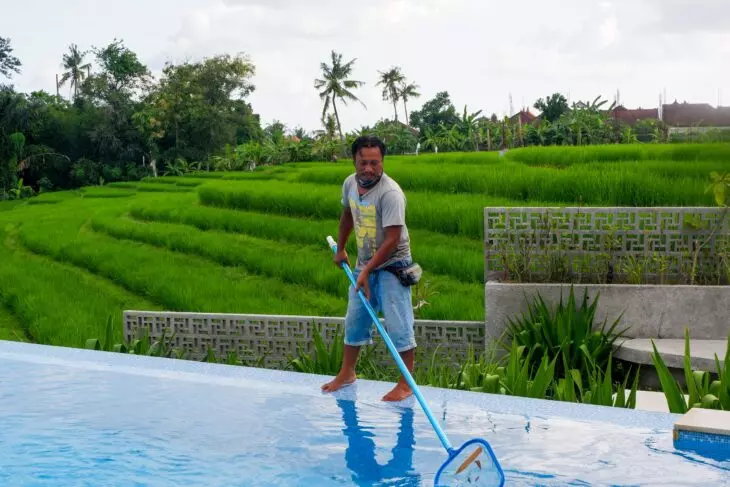 Kumaha Ngajaga Kolam Renang Anjeun Beresih Sapanjang Usum Panas 1766_4