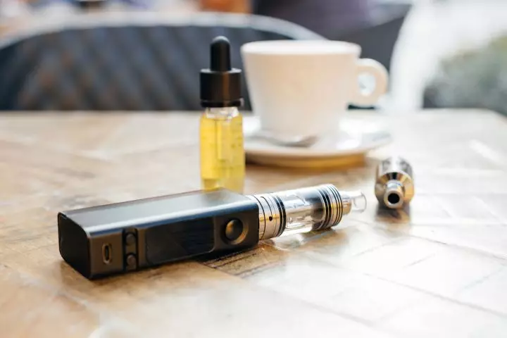 Vaping بابت حقيقتون توهان کي ڄاڻڻ جي ضرورت آهي 17827_3