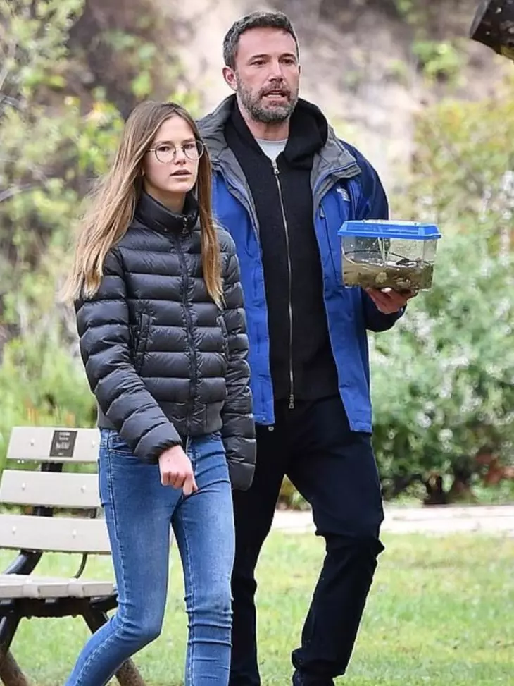 Jennifer Garner dema ku Ben Affleck bi hevala xwe ya nû re ye, bi zarokên xwe re dema karantînê derbas dike 17950_3