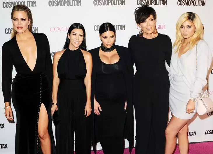 khloe-kardaşian-kourtney-kardaşian-kim-kardaşian-kylie-kardaşian