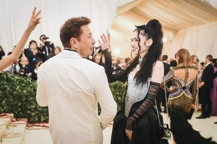 Grimes û Elon Musk bi hev re pitikek çêdikin? 18514_1