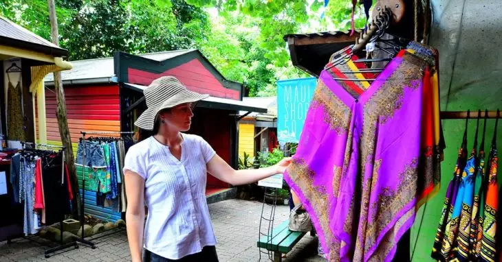 Jika Anda seorang turis di Maui, menyewa mobil di sana adalah suatu keharusan 18649_4