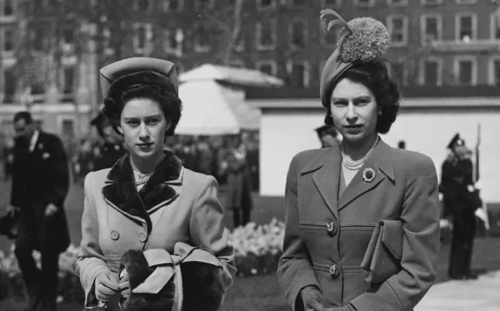 A relación entre a raíña Isabel II e Lord Snowdon, o marido da princesa Margaret 19664_2