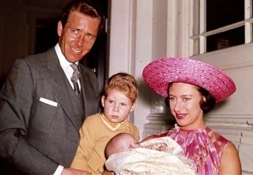A relación entre a raíña Isabel II e Lord Snowdon, o marido da princesa Margaret 19664_3