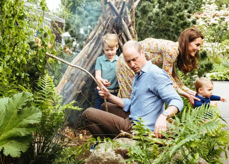 Prins William og Kate brød en vigtig kongelig regel, da de tog havebilleder af deres børn 20182_1