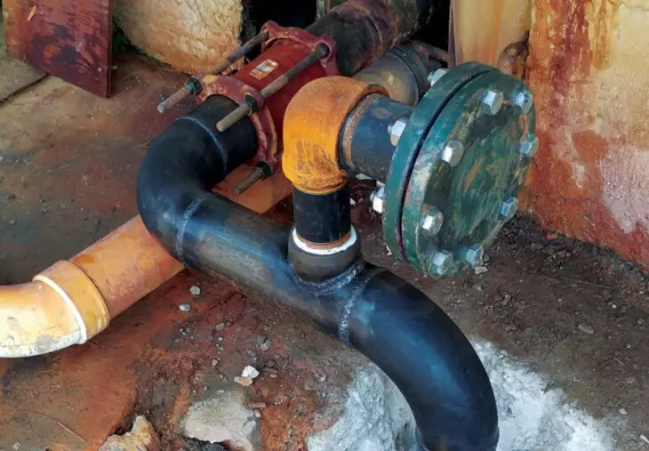 Trenchless holræsiviðgerð: Pipe Bursting vs Pipe fóður 20191_2