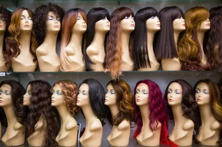 Proč jsou panenské lidské vlasy paruky tak oblíbené mezi teenagery / mileniály 2029_2