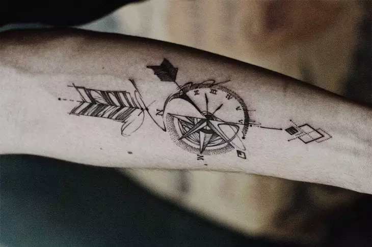 Pitajte tattoo umjetnika: šta biste trebali znati prije nego što dobijete analnu tetovažu 20595_3