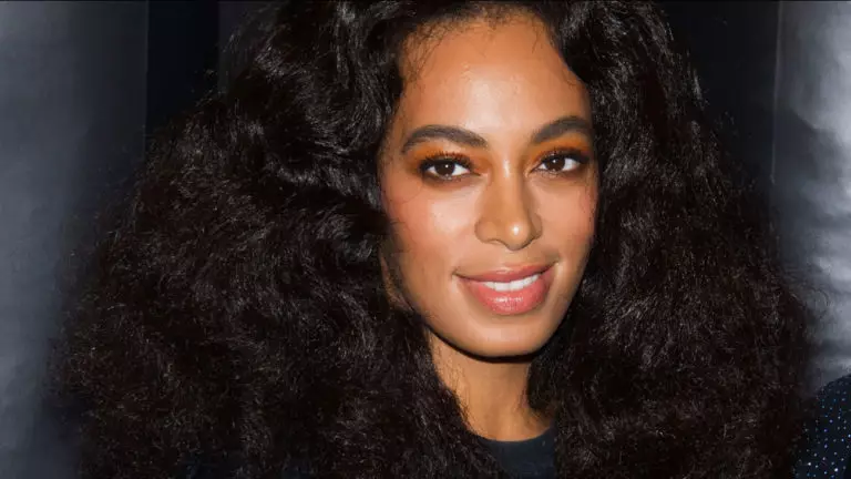 Solange Knowles Bio, Net Worth 2022, Life, Facts