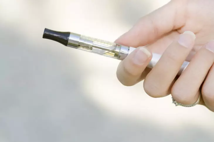 2022 İçin En İyi 9 Tek Kullanımlık Vape 20850_1