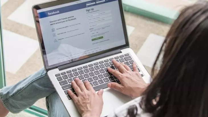 Incontri da non fare: 7 Cose che non dovresti mai pubblicare sulla sua pagina Facebook 21197_1