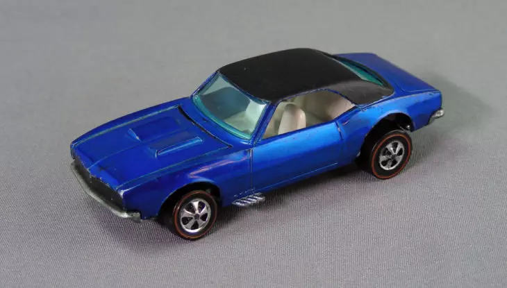 Ny tantaran'ny kilalao ankafizin'ny ankizilahy rehetra: Fiara Diecast Hot Wheels 2220_1