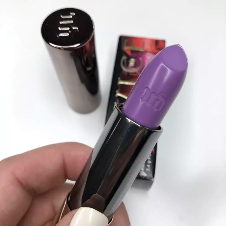 17 Shades of Purple - Aling 17 Lipstick Shades ang Pinakamahusay para sa Iyo 22253_9