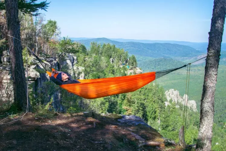 Momwe Mungapumulire Momasuka Mu Hammock - 2022 Guide 2227_2