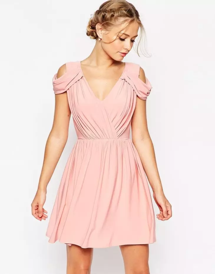 Must Haves: 7 zakurzonych różowych sukienek 22391_6