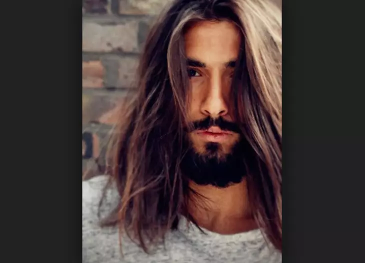 12 Insanely Hot Guys Rocking That Jesus Look 22679_3
